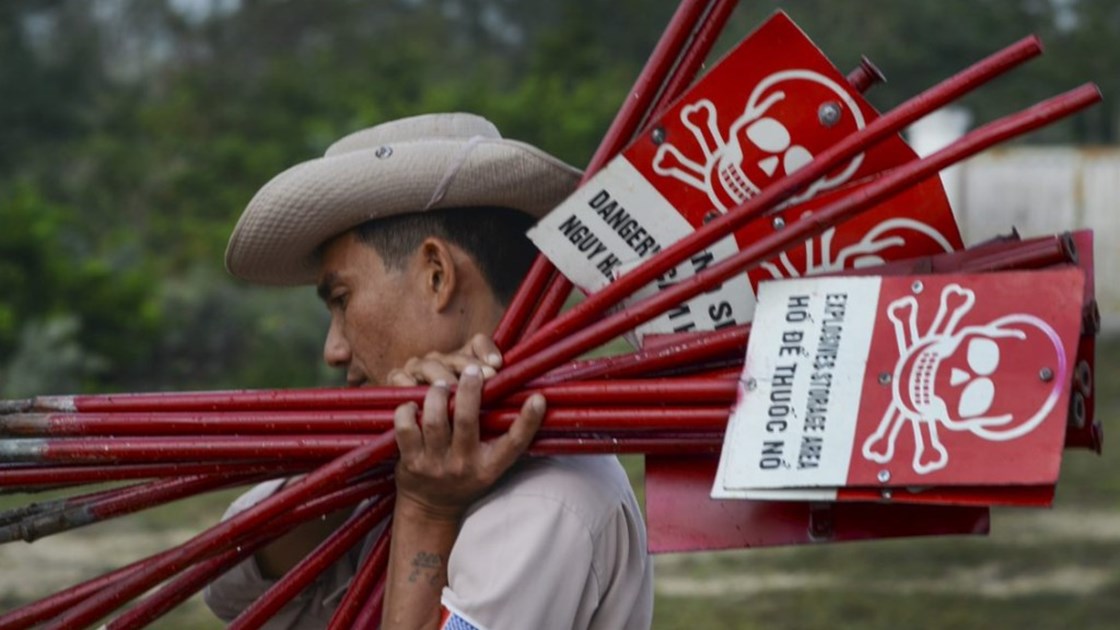 Neil Turton is fundraising for MAG (Mines Advisory Group)