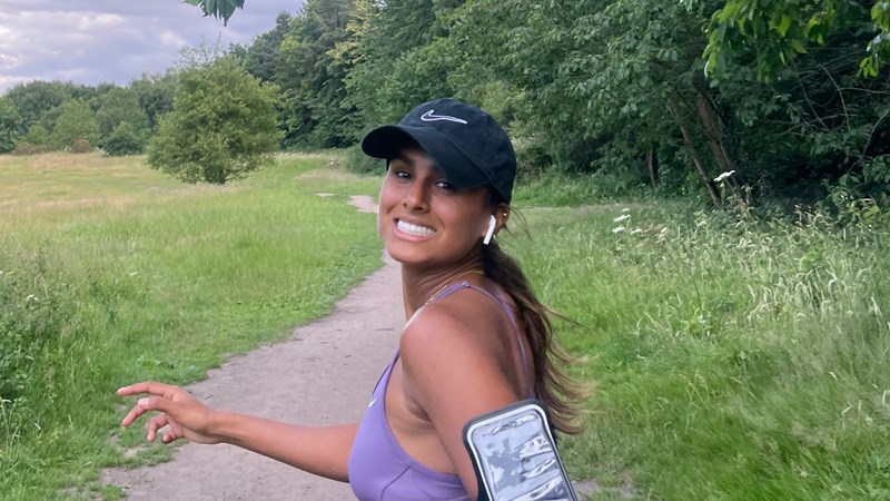 Sarah Rodrigues is fundraising for Sense