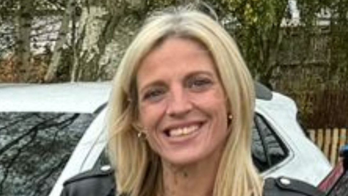 Lucy is jumping 13,000 ft to raise funds for Phoenix Charity. - JustGiving