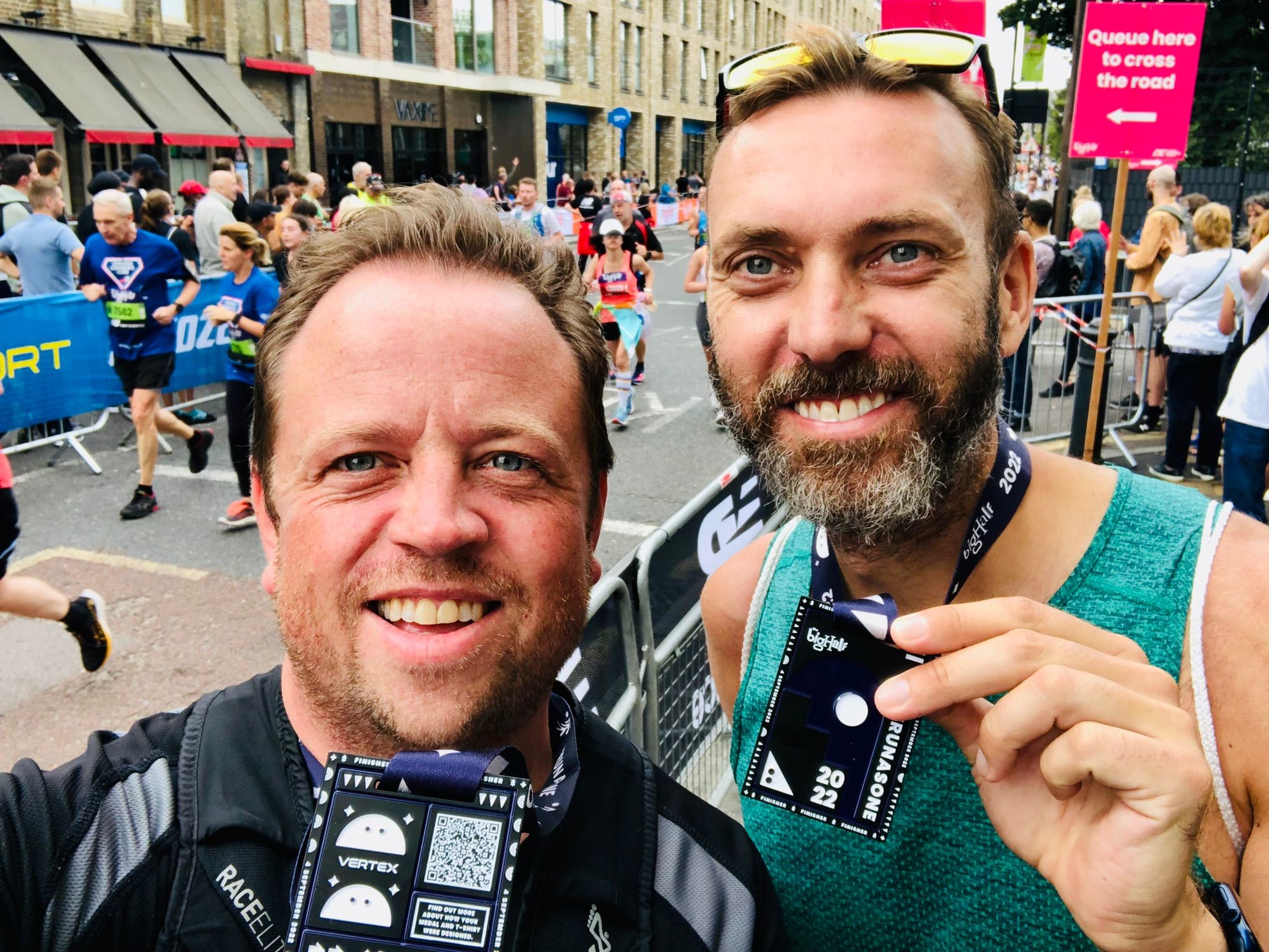 Alice Collier's Instagram, Twitter & Facebook on IDCrawl