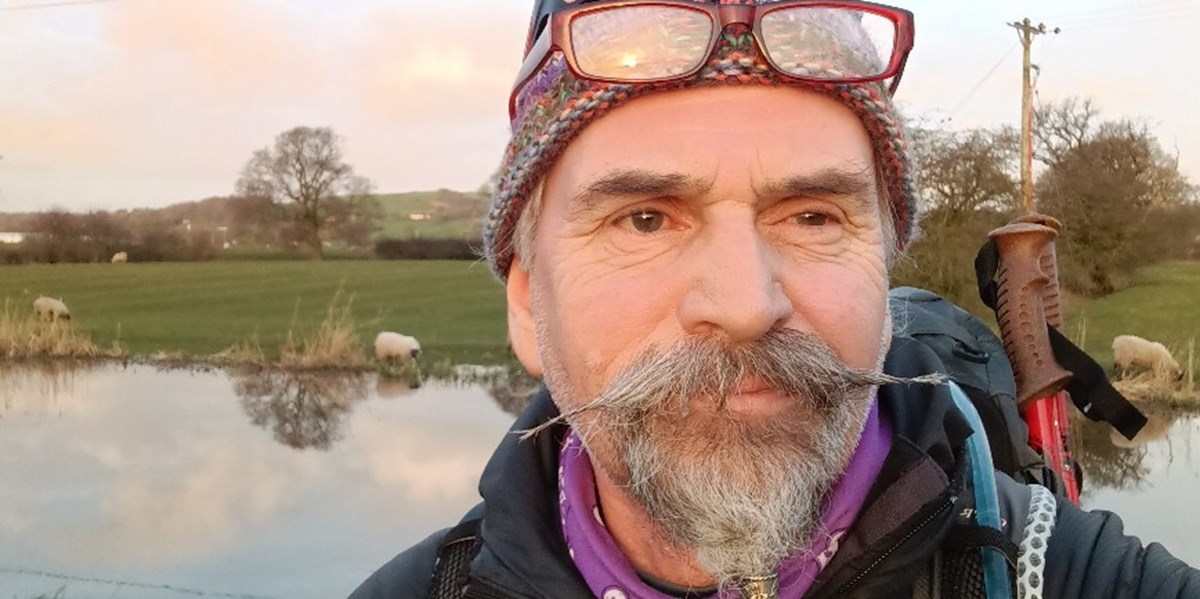 Richard Rawlinson is fundraising for Leukaemia Care