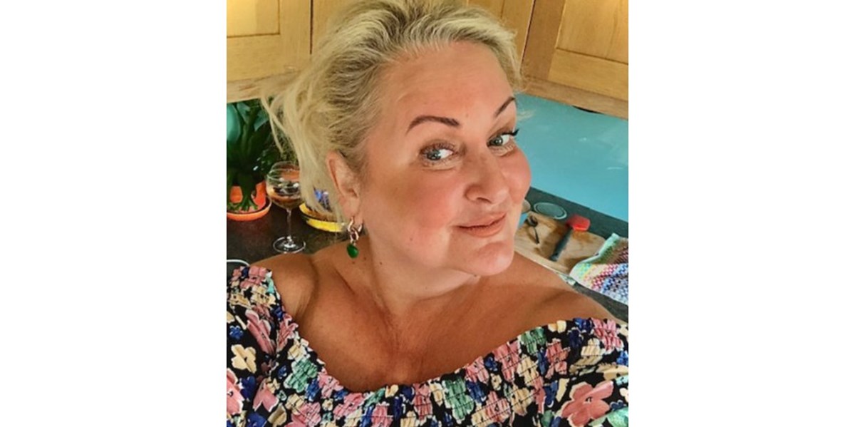 Sandy Lacey-Aberdein is fundraising for Crisis