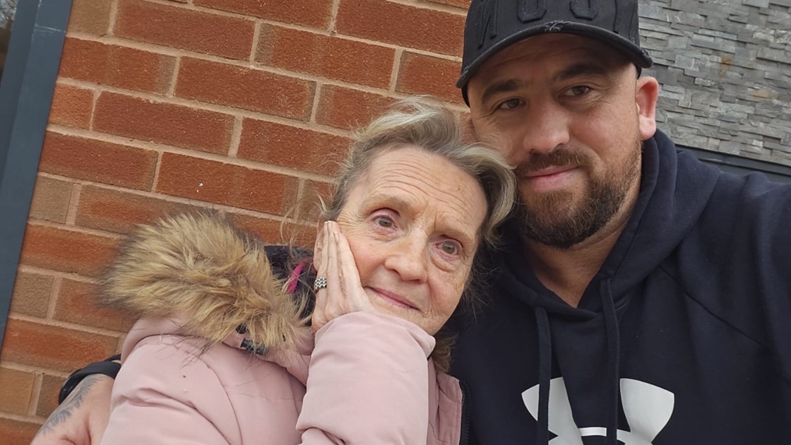 ellie cullen is fundraising for Alzheimer's Society