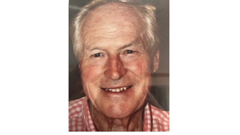 Andrew Harris is fundraising for Rowcroft Hospice