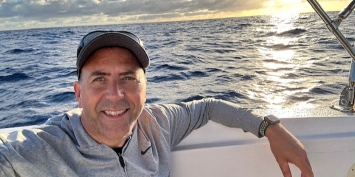 Andrew Bates is fundraising for Macmillan Cancer Support