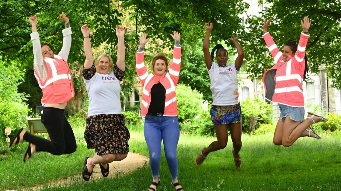 amber elliott is fundraising for Trevi