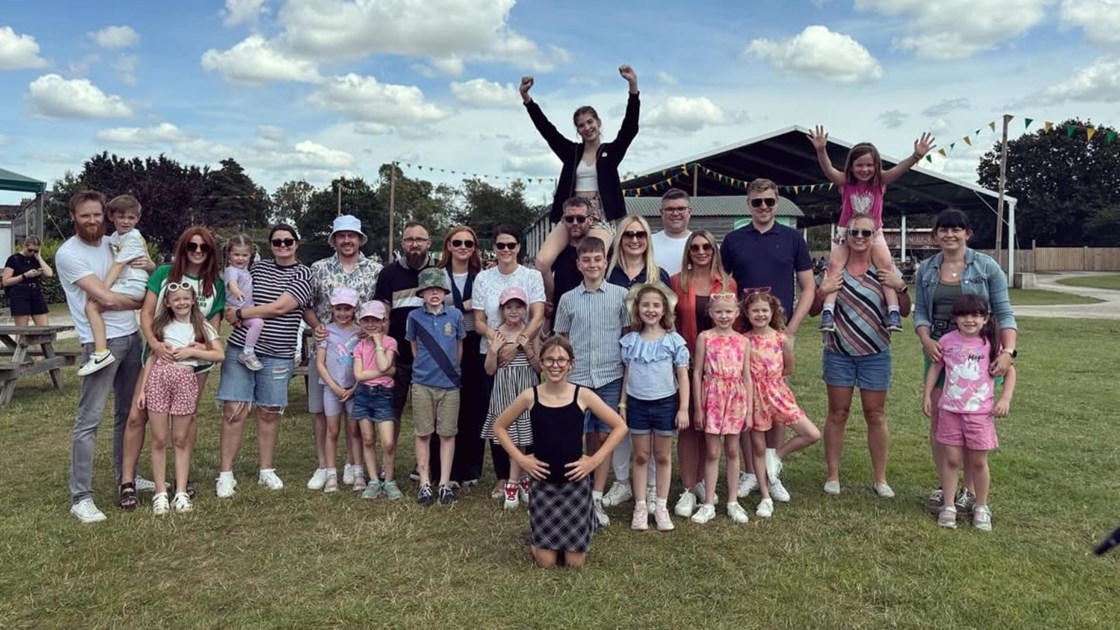 Rickleton Crew is fundraising for Cancer Research UK