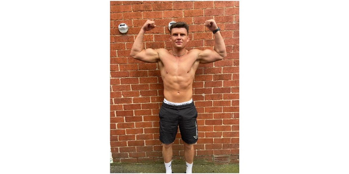 Tom Oxley is fundraising for Cancer Research UK