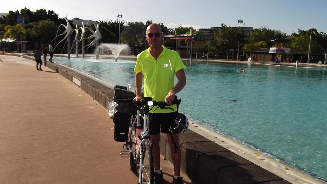 Neil Baker is fundraising for Tŷ Hafan