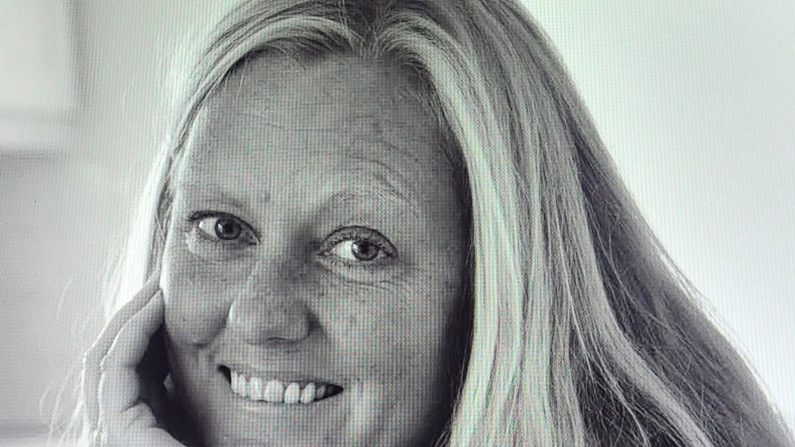 Colin and Viv Prentice is fundraising for Cancer Research UK