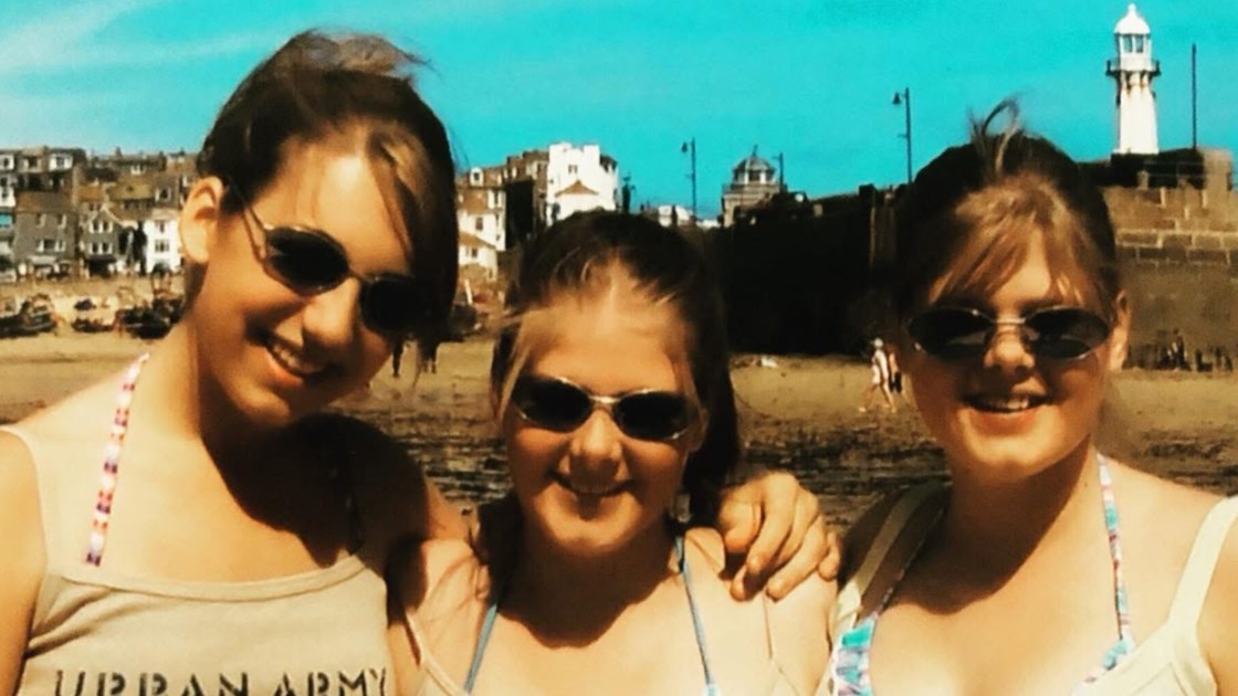 Emily Groom is fundraising for EHE Rare Cancer Charity