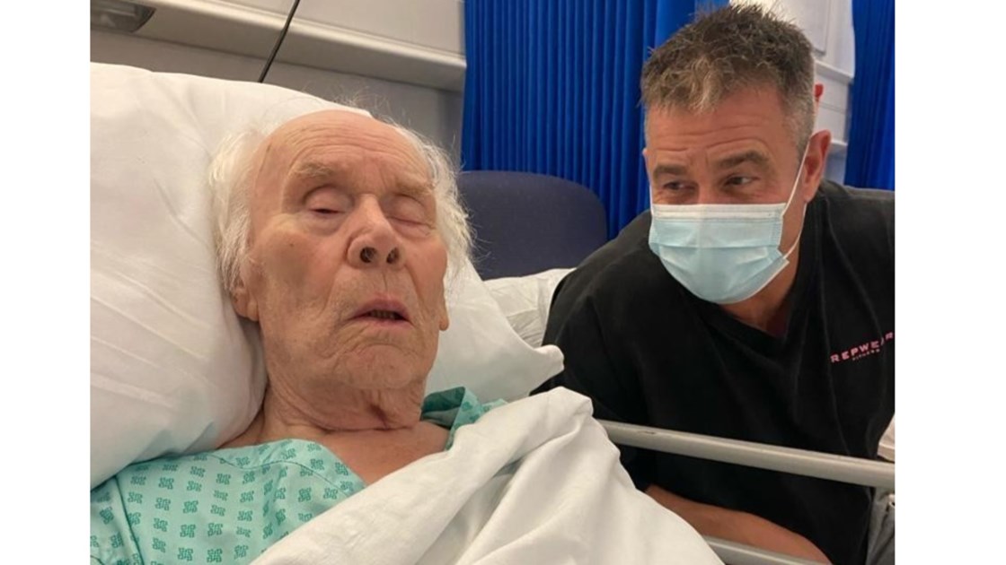 Steven tonks is fundraising for Alzheimer's Society