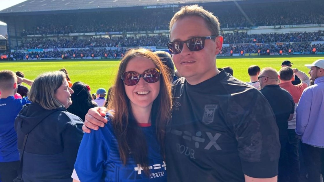 Marie Farrow is fundraising for The Darby Rimmer MND Foundation