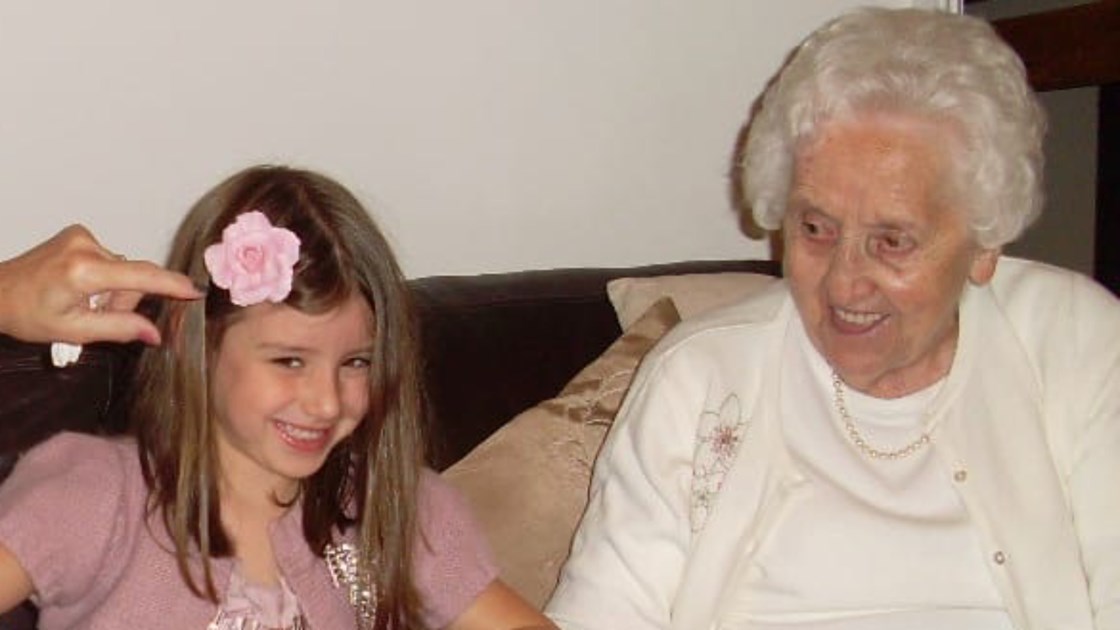 Ellie Christian is fundraising for Marie Curie