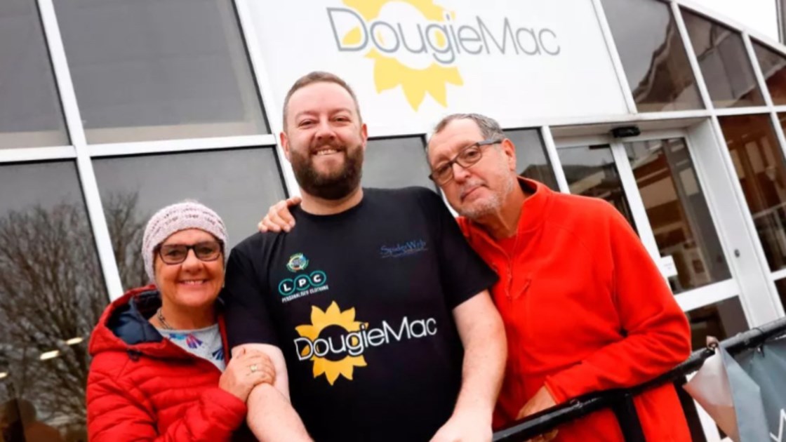 John Smallman is fundraising for Douglas Macmillan Hospice