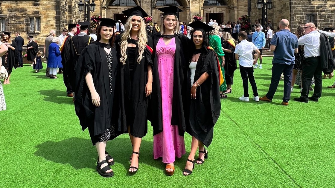 Briall Gwilym, Catrin Roberts, Lowri Angharad, Lowri Wyn, Lowri Jones ...