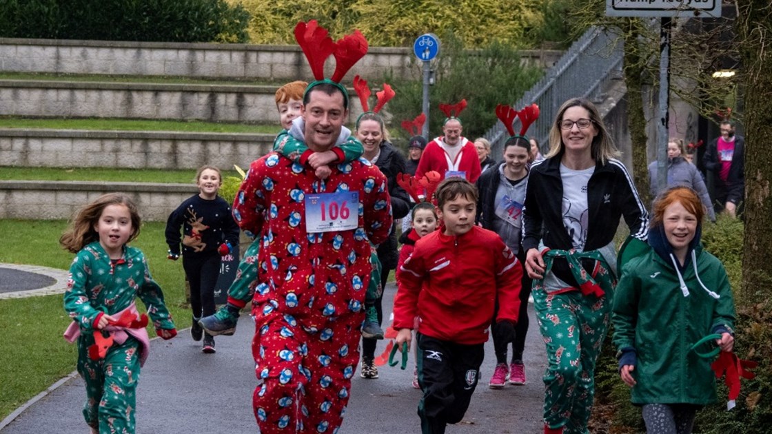 Reindeer Run for Schools - JustGiving