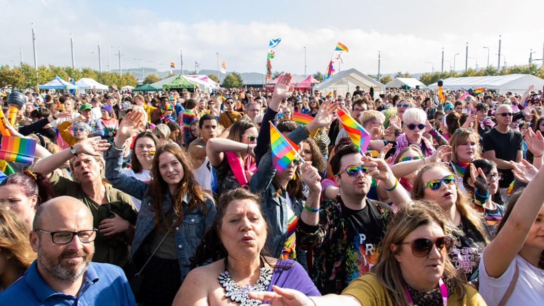 Dundee Pride 2024: All Queer. No Fear. - JustGiving