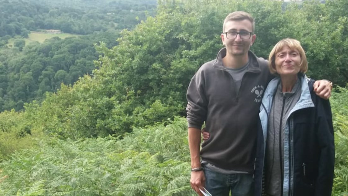 Thomas Knowles is fundraising for North London Hospice