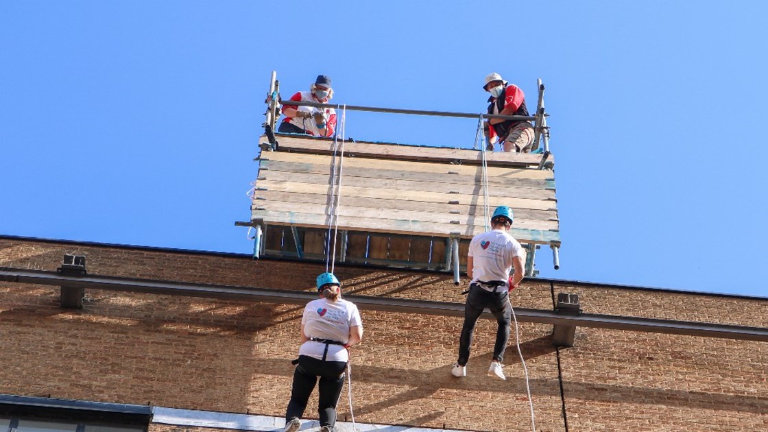 The QMC Abseil September 2023 - JustGiving