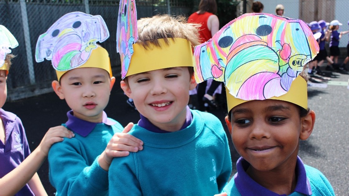 Knowl Hill School - 2025 March of the Elephants for Happy Days Children ...
