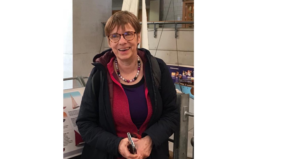 Andrew Snelling is fundraising for Christian Aid