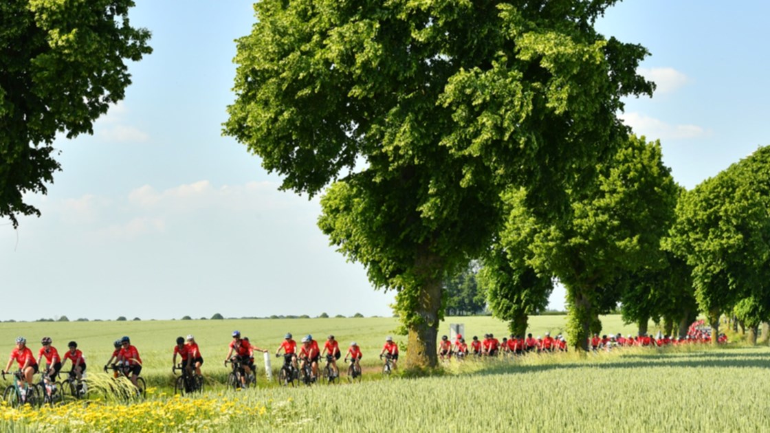 Neil Wakefield is fundraising for Cure Leukaemia