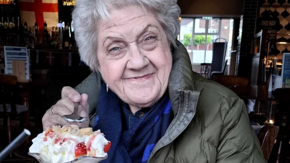 Emma Hay is fundraising for Barnsley Hospice