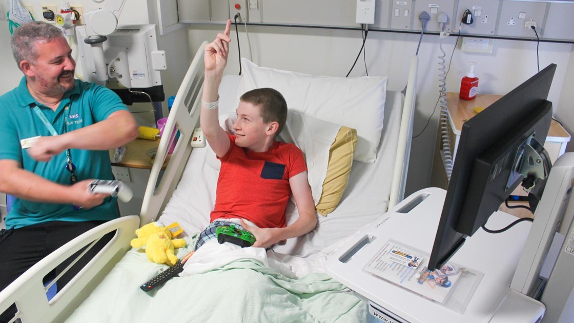 EnTEEtainment Ltd is fundraising for TheRockinR Gaming Charity