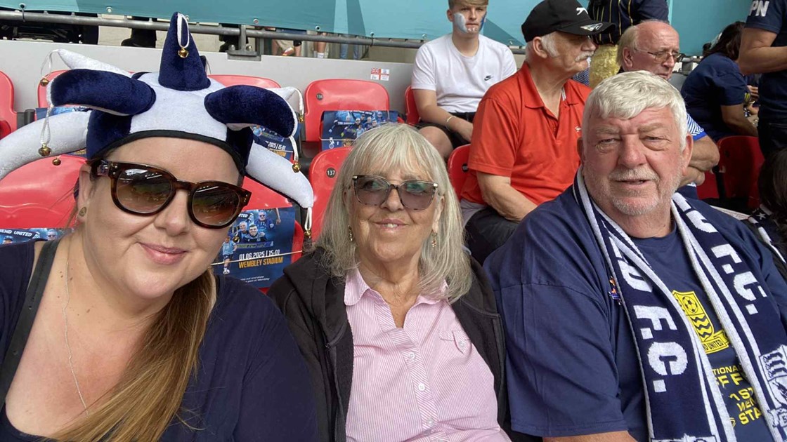 Lisa Hanley is fundraising for Alzheimer's Society