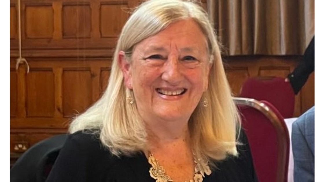 Gwyneth Lewis is fundraising for Hospice of the Good Shepherd