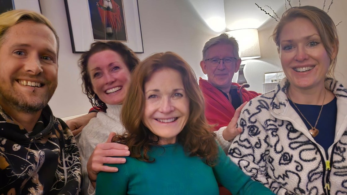 Ceri Hutchinson is fundraising for The Myton Hospices