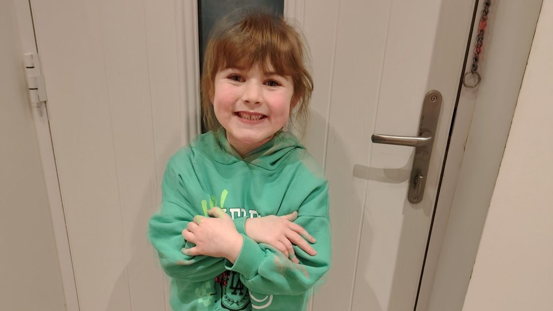 Ashleigh Hirst is fundraising for Doreen's Hull