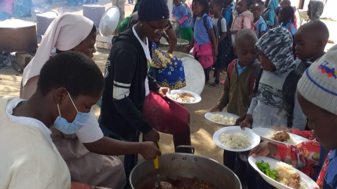 School Feeding 2024 - JustGiving