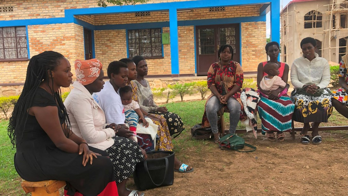 peter muir is fundraising for Grass Roots Rwanda