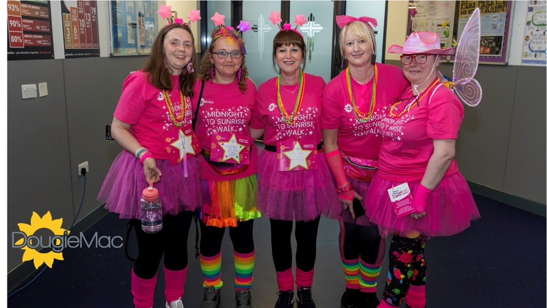 Dawn Hulme is fundraising for Douglas Macmillan Hospice