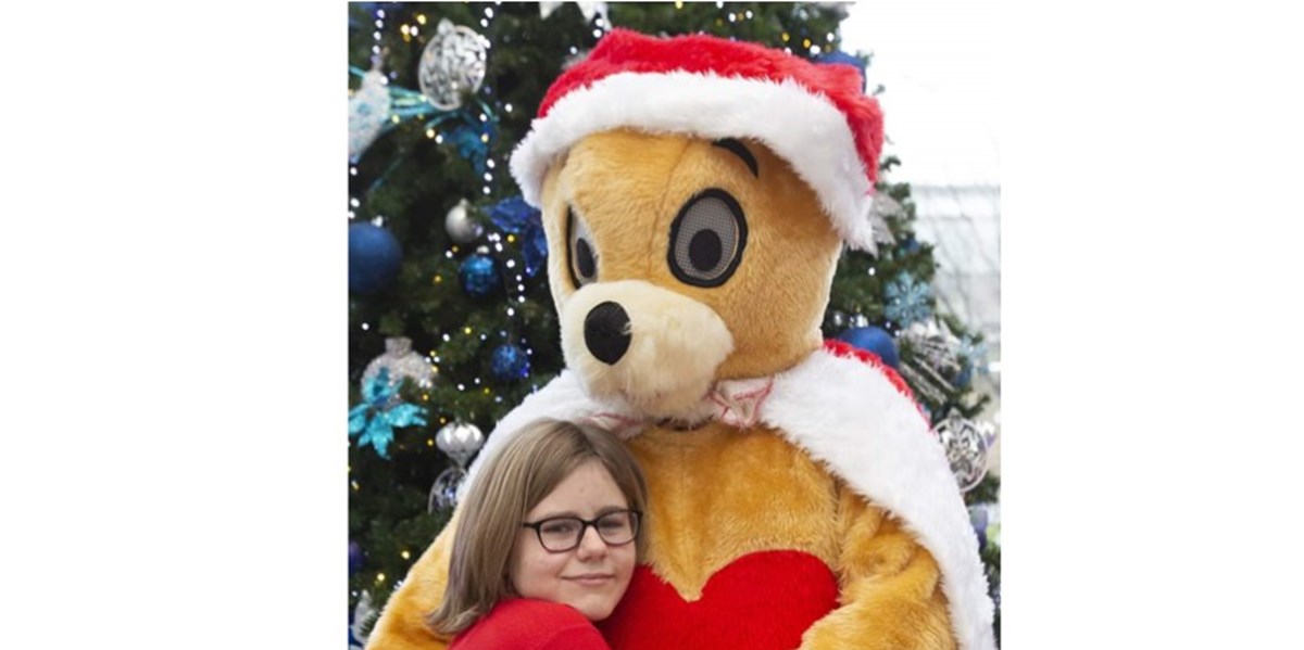 Simon Newbold is fundraising for CHUF