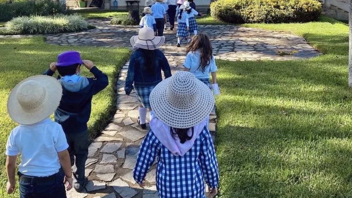 Hannah Maloney is fundraising for Project Trust