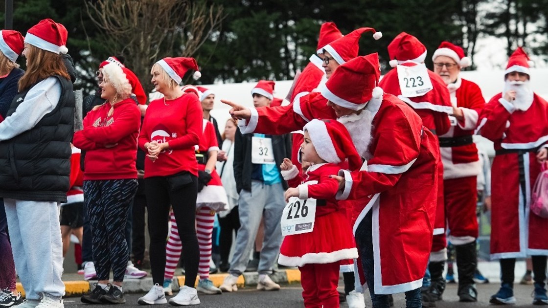 FNHC Haddenham Santa Dash 2025 - JustGiving