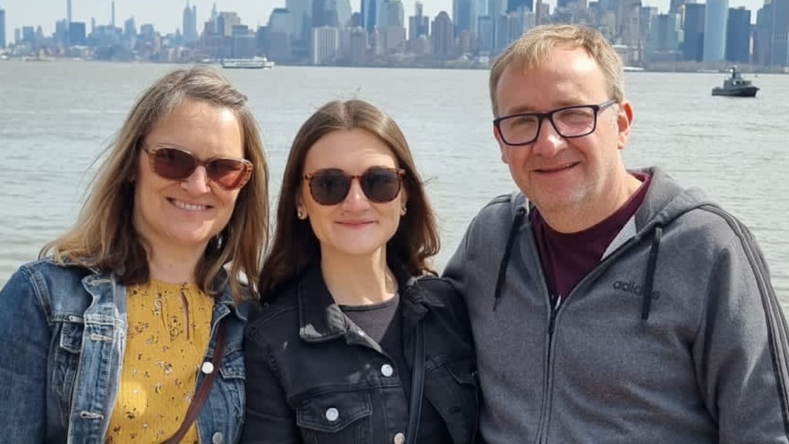 Chloe Bignell is fundraising for Sarcoma UK