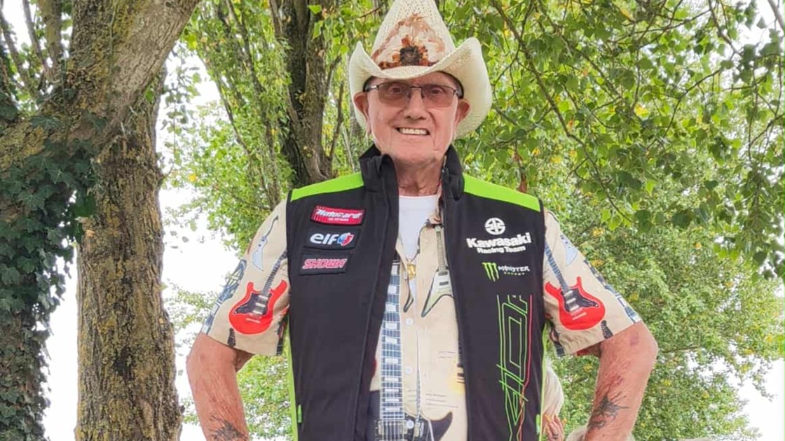 Graham Bavester is fundraising for Cancer Research UK
