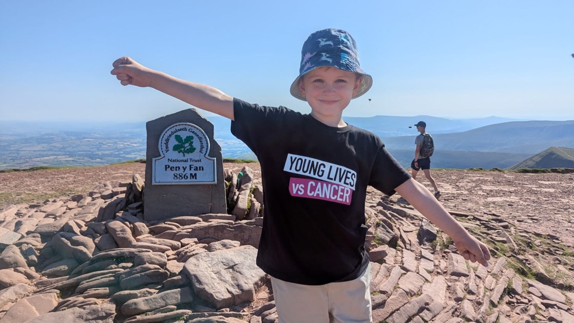 Alexandra Marsh is fundraising for Young Lives vs Cancer