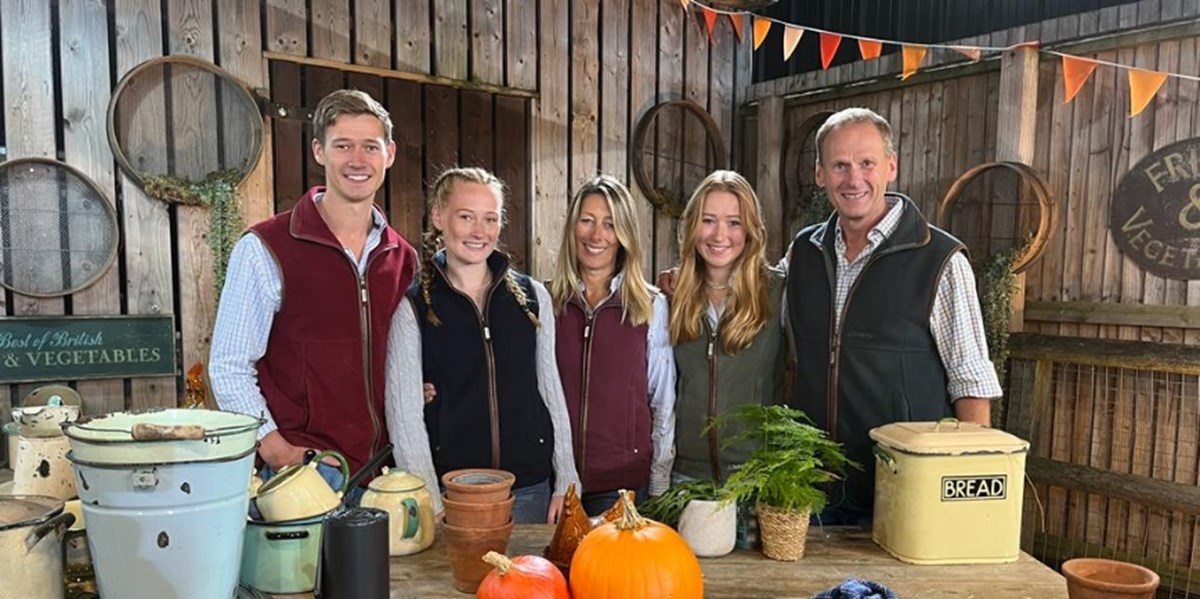 Annette Philpot is fundraising for Essex & Herts Air Ambulance