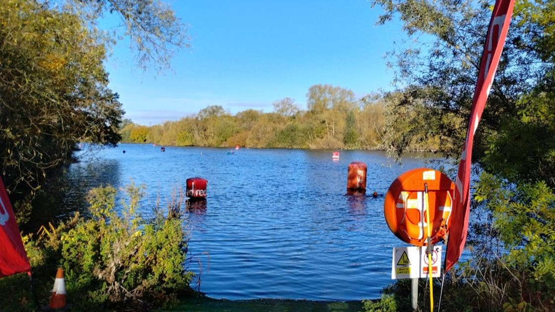 Seven swim round Shepperton is fundraising for Level Water