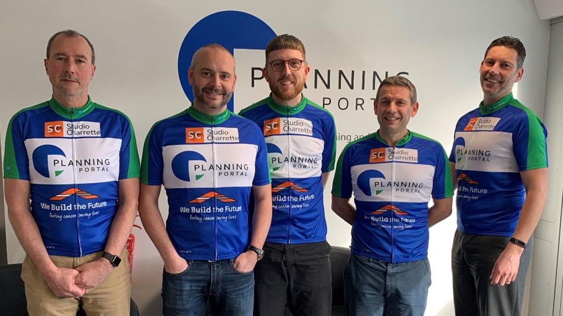 Graeme Kirk is fundraising for We Build The Future