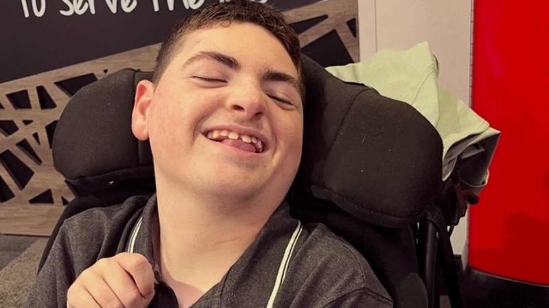 Help Hugh Go Far - JustGiving