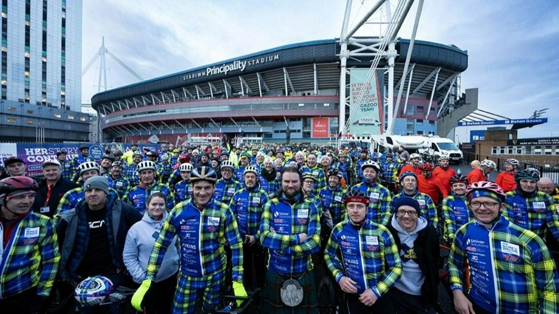 Edinburgh Accies Hasbeens is fundraising for My Name'5 Doddie Foundation