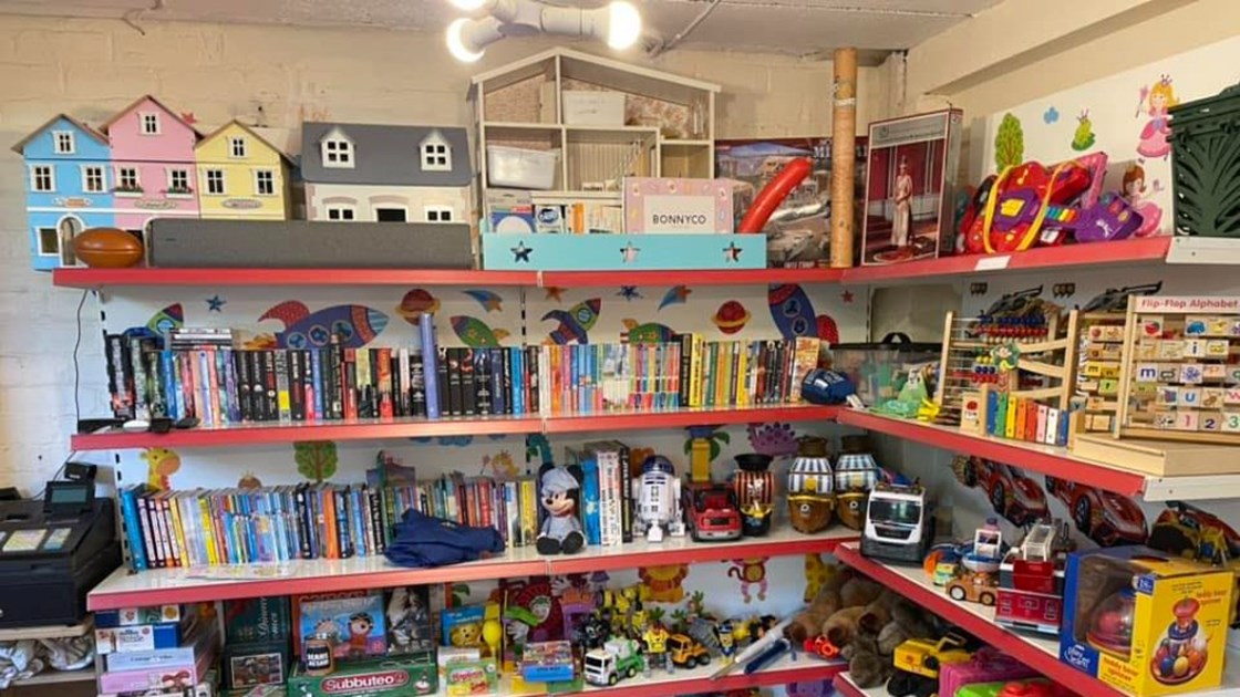 Derek Ritchie is fundraising for The Black Door Shop and Giffnock ...