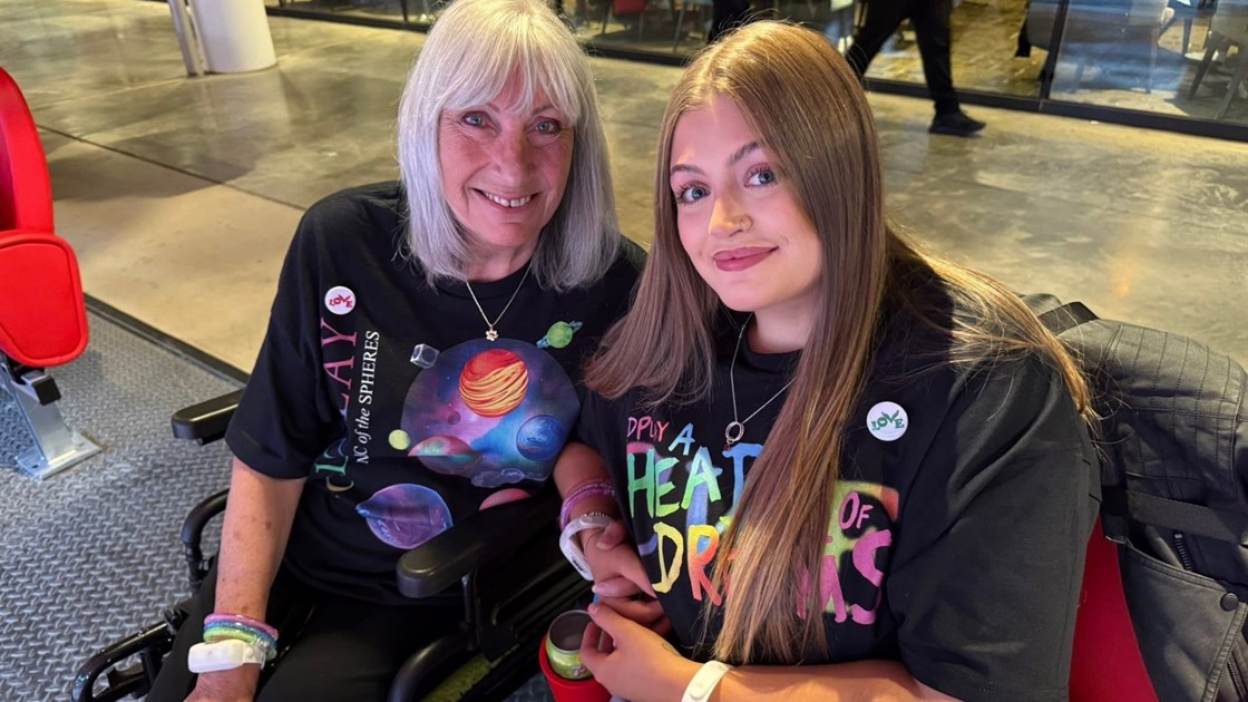 Ebony Fern is fundraising for Ovarian Cancer Action