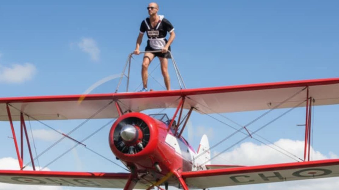 Daniel Reeves is fundraising for Alzheimer's Research UK